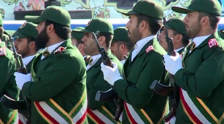 The Iranian army and the IRGC conducted joint air defense exercises in ...