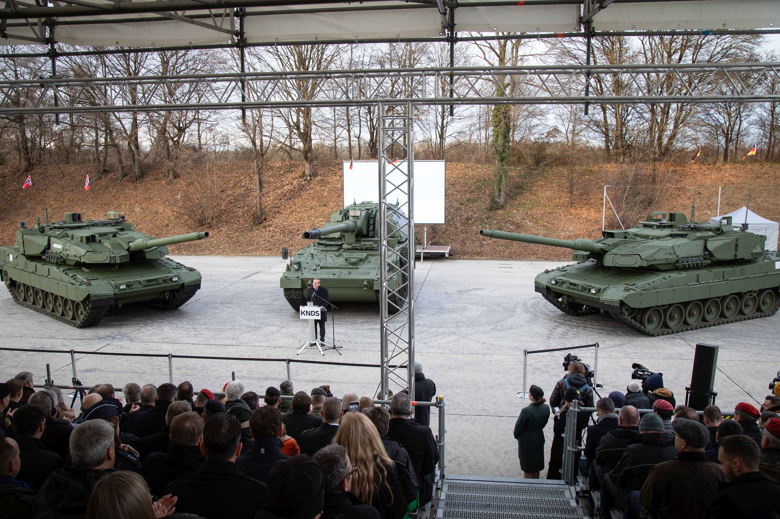 The first Leopard 2A8 serial tanks and the PzH 2000 A4 self-propelled howitzer were manufactured ...