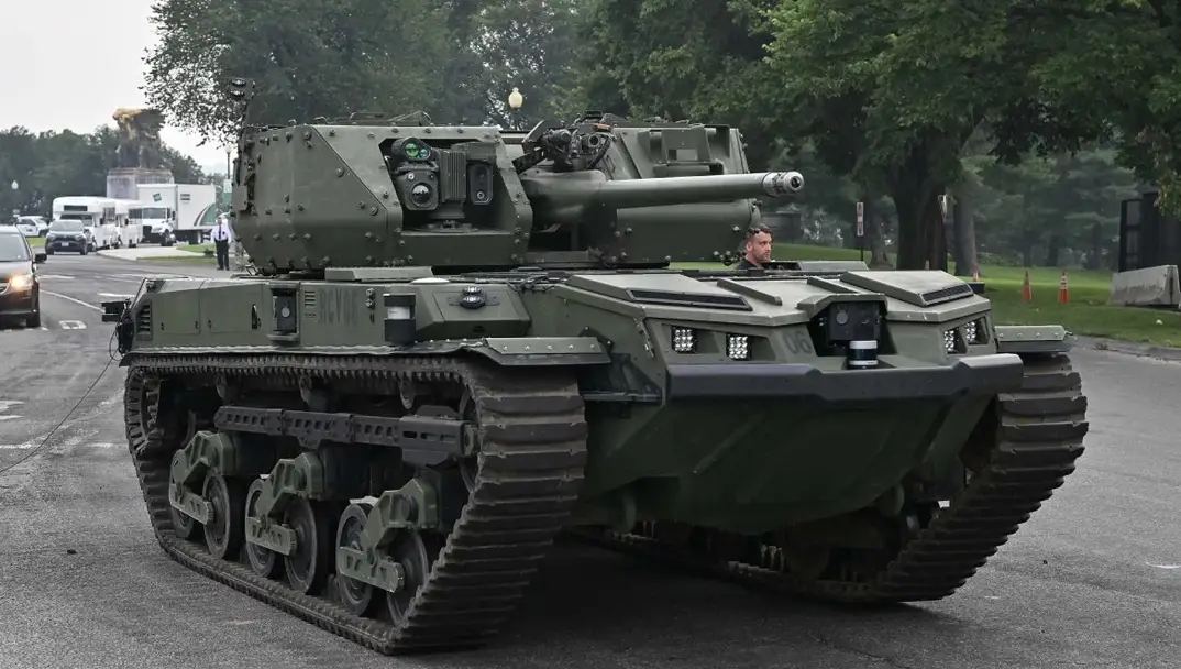 The Ripsaw M5 combat robot was unveiled at the parade in honor of the ...