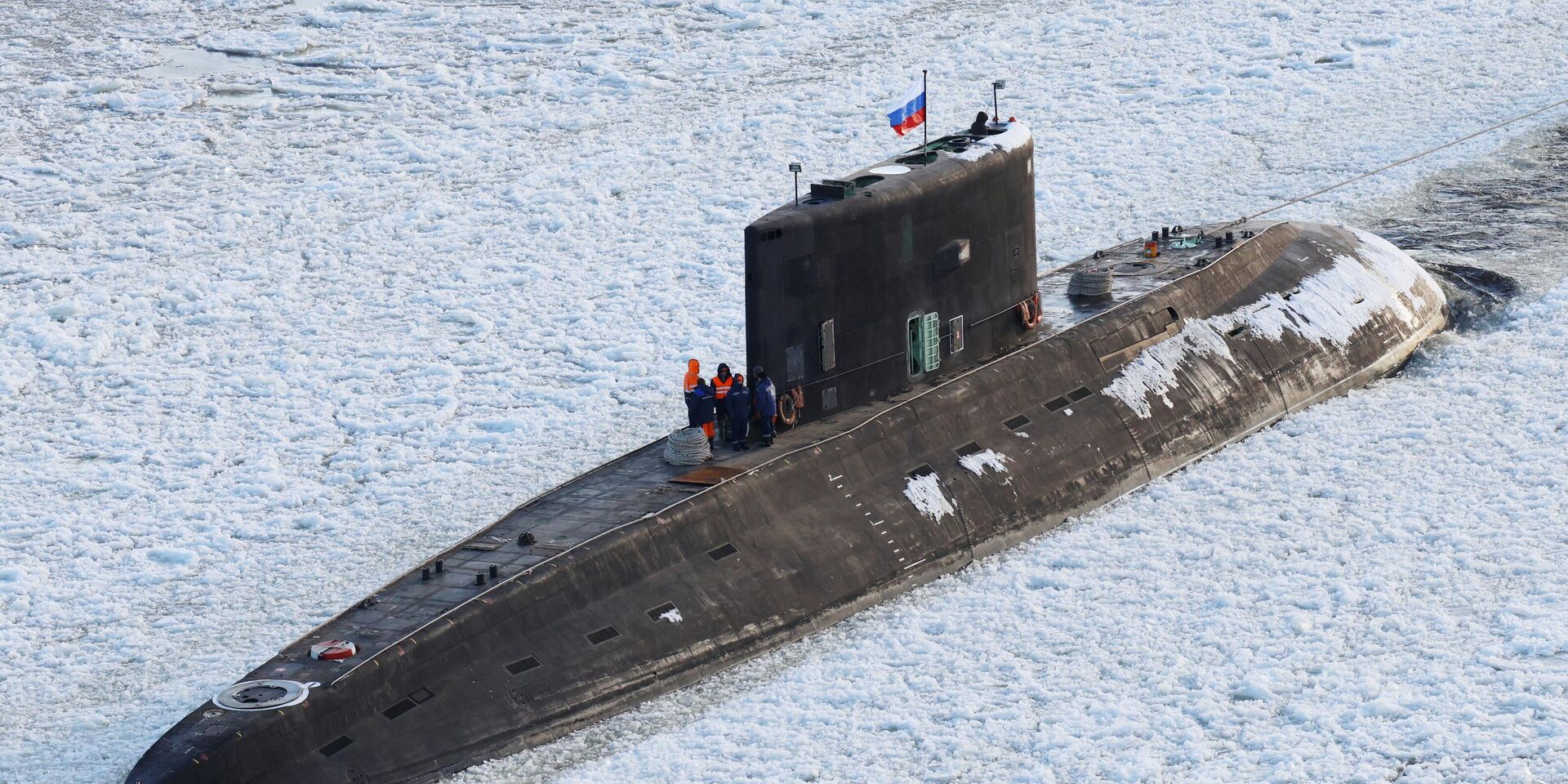 The latest upgraded Varshavyanka-class submarine has just entered ...