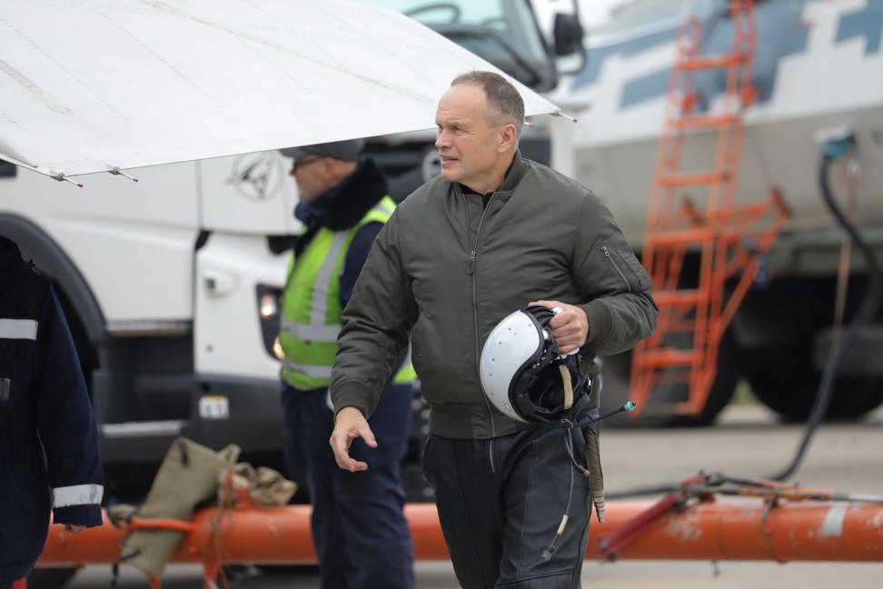 Pilot Bogdan: you can make an airplane safe only by going "over the ...