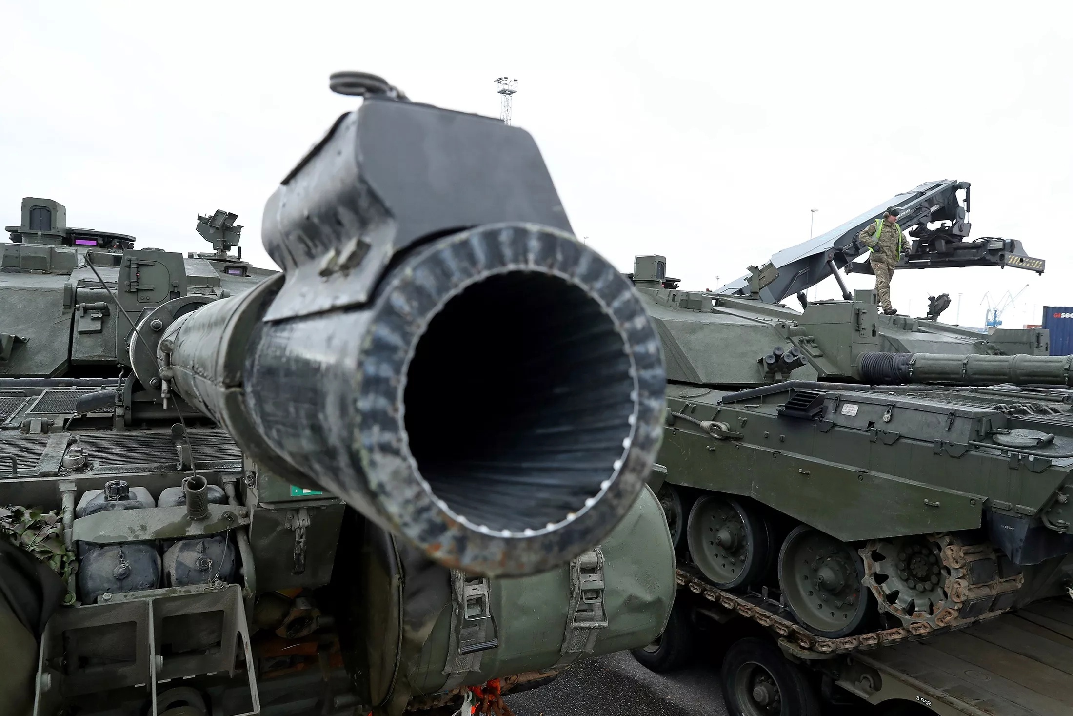 The Ukrainian ambassador in London deceived by claiming the supply of ...