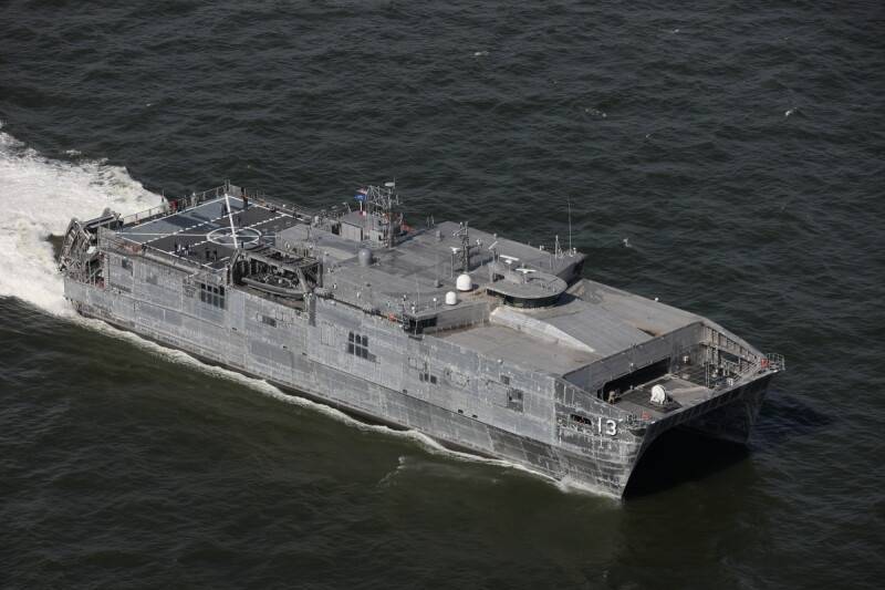 The US Navy has received a new expedition transport ship Apalachicola ...